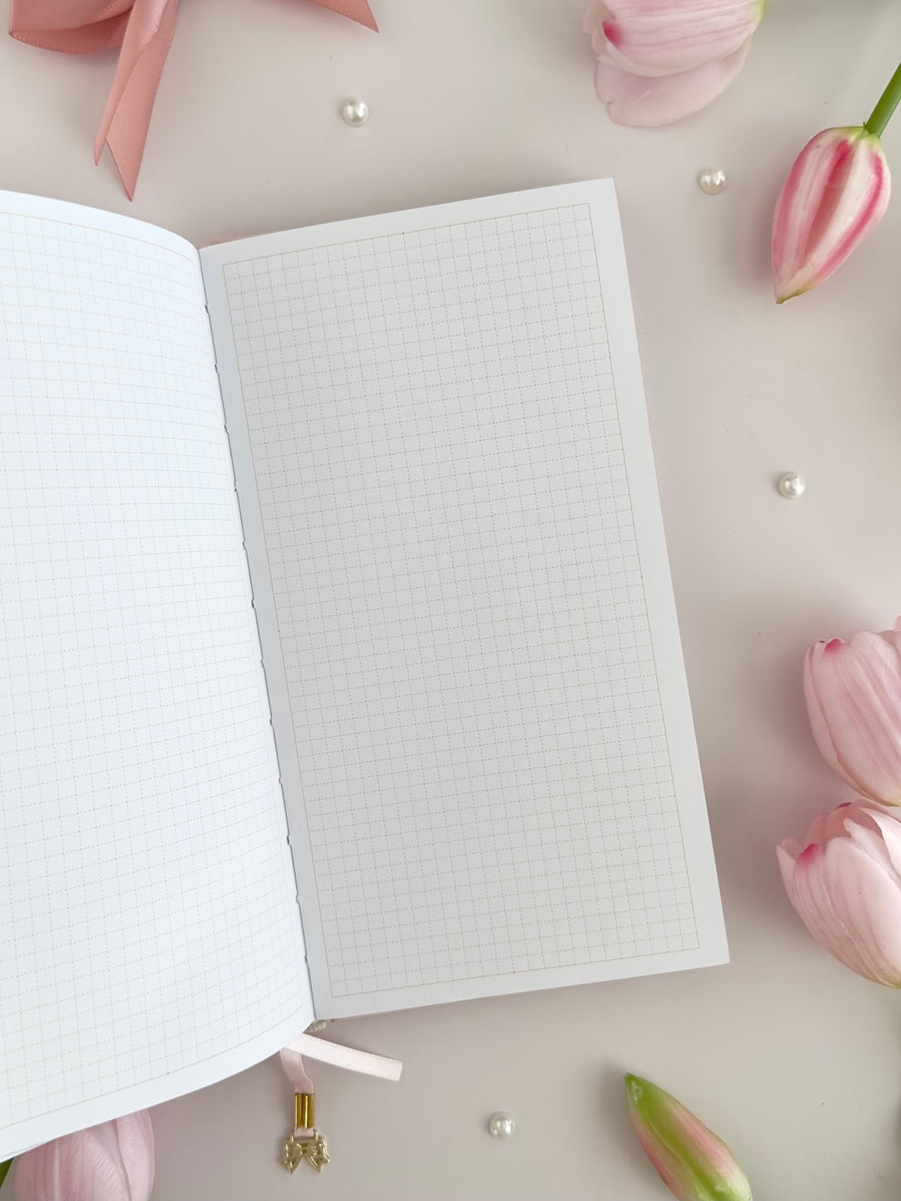 160 gsm | TN | tulip spell book - rapunzel (dotted, grid) – leela journals